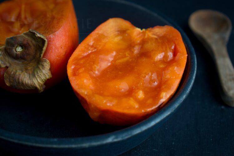 Kaki fruit - hoe eet je het? | Eetspiratie